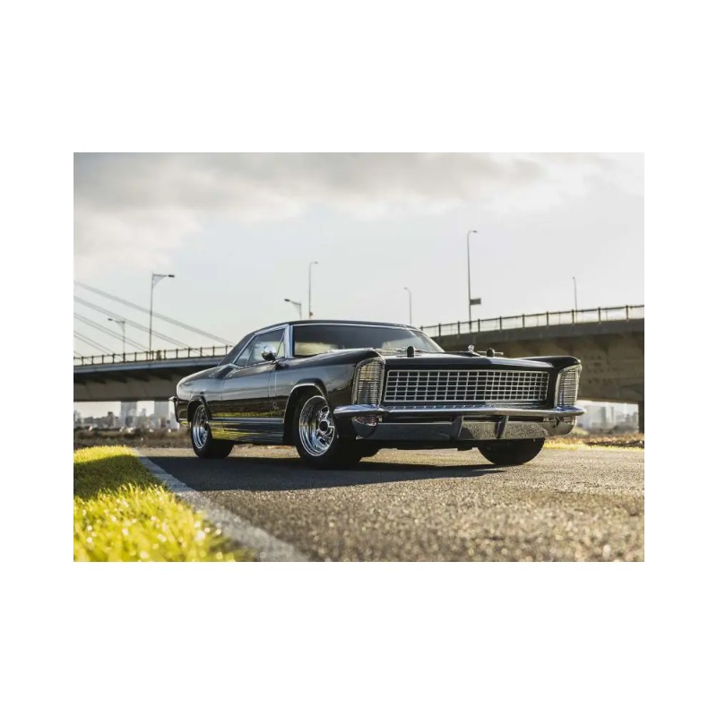 Kyosho Fazer Mk2 1965 Buick® Riviera™ Regal Black - Tienda RC